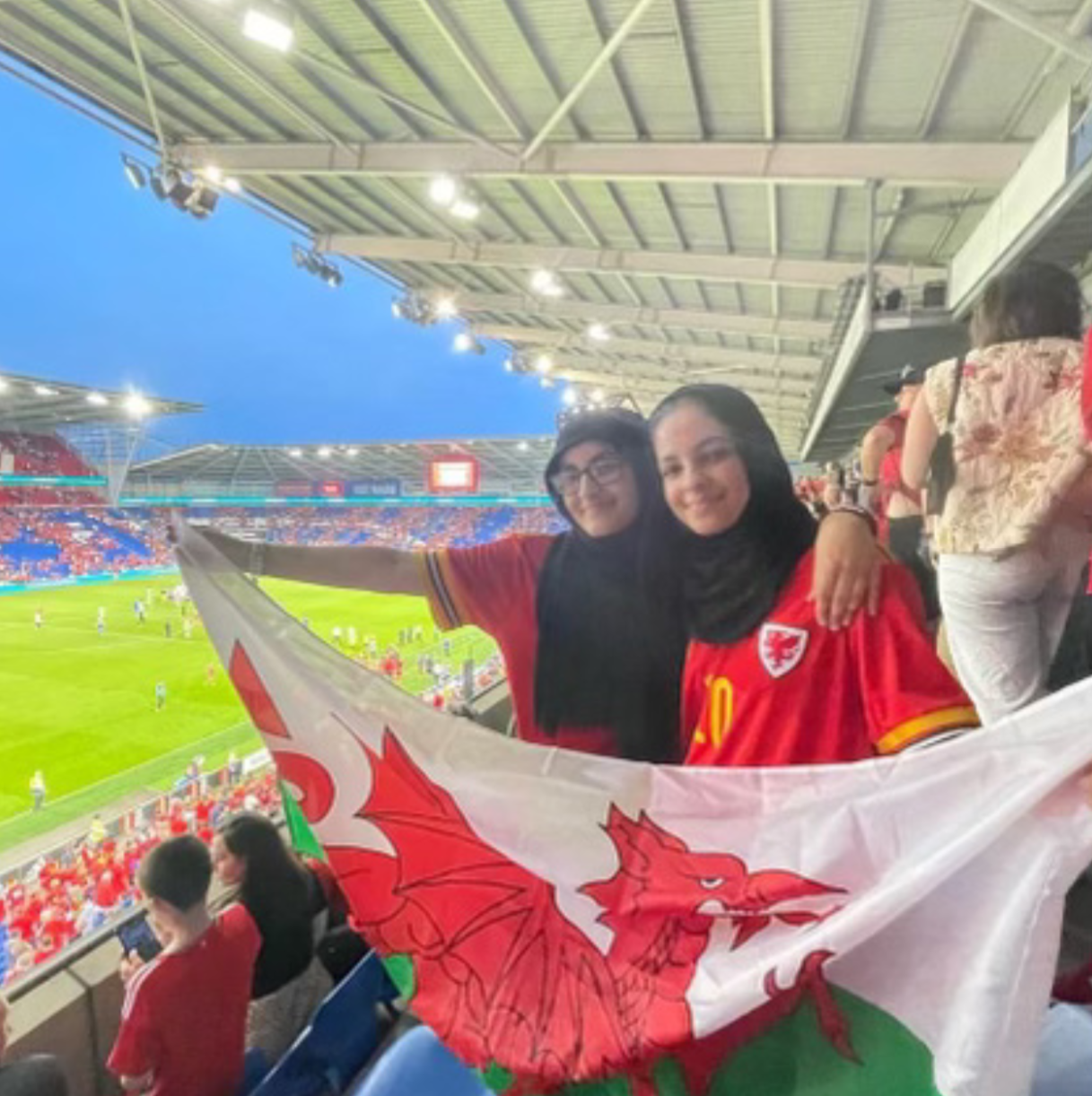 Eleeza and Rosheen Khan- Two Sisters, Two Trailblazers - View Magazines