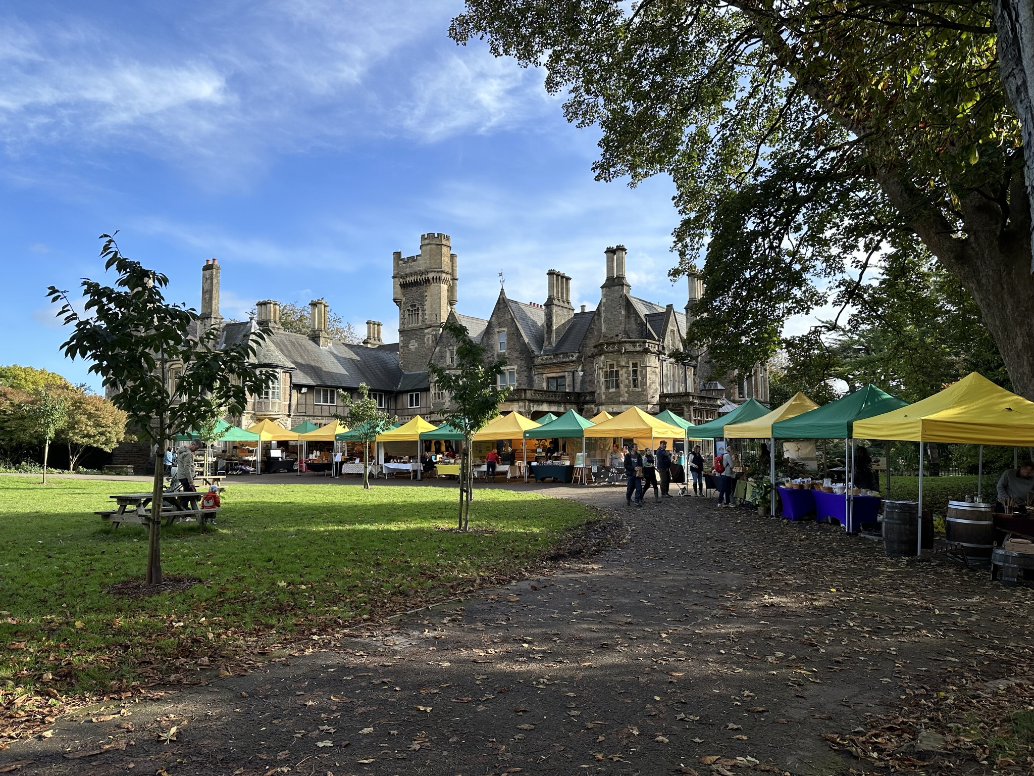 Crafty Legs Craft Fair - View Magazines